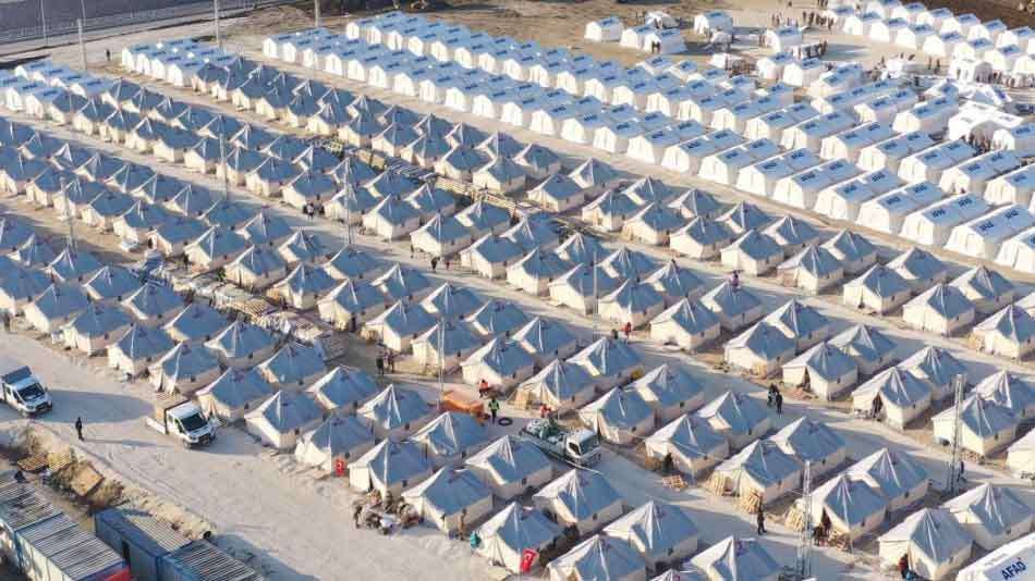 Hatay Defne’ye depremzedeler için çadır kent